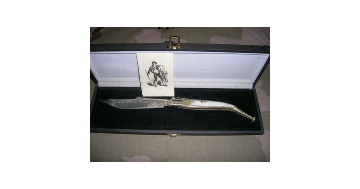 Andujar kés díszdobozban - Military nagyáruház